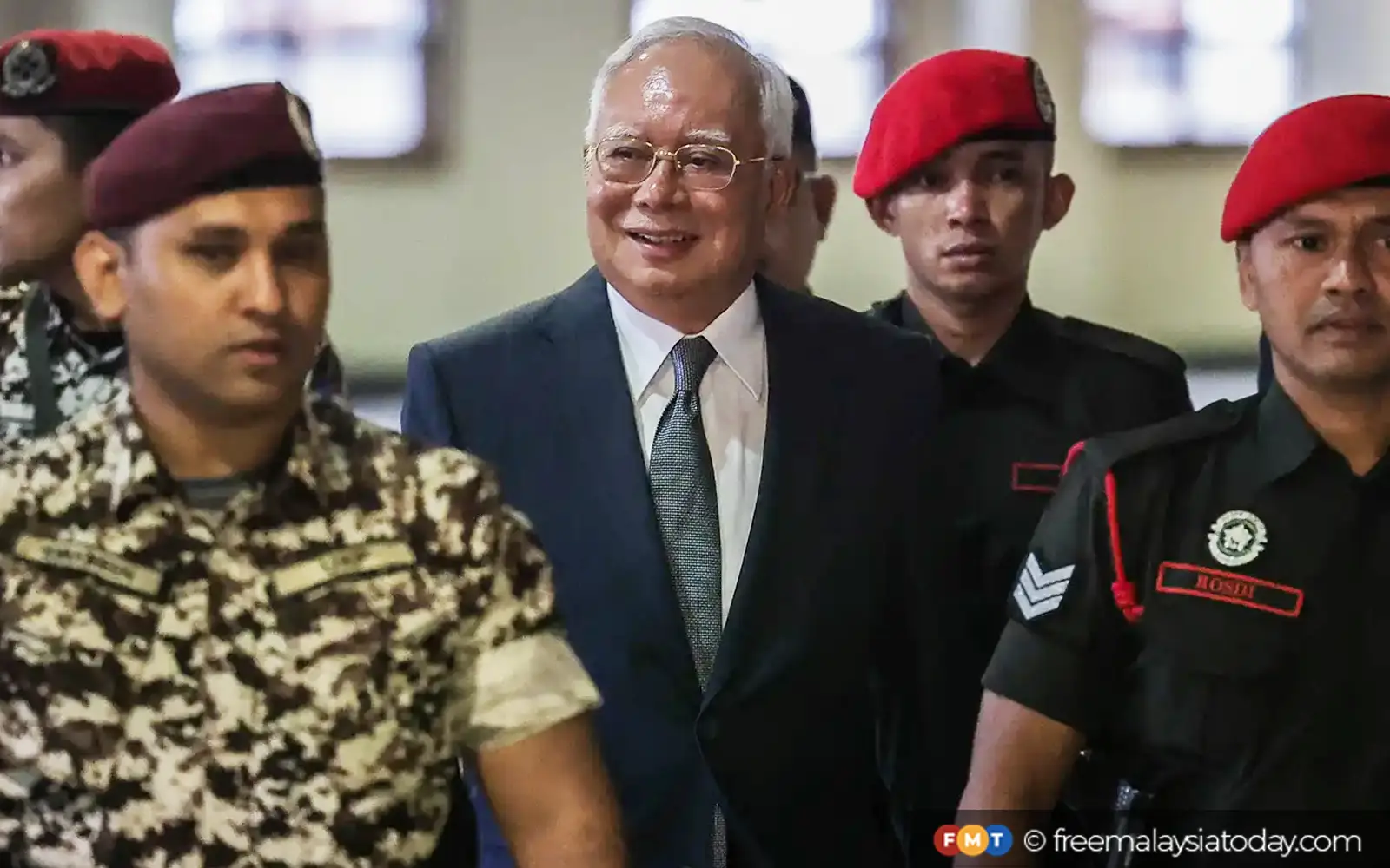 Anwar open to talks with Umno leaders over Najib’s royal addendum