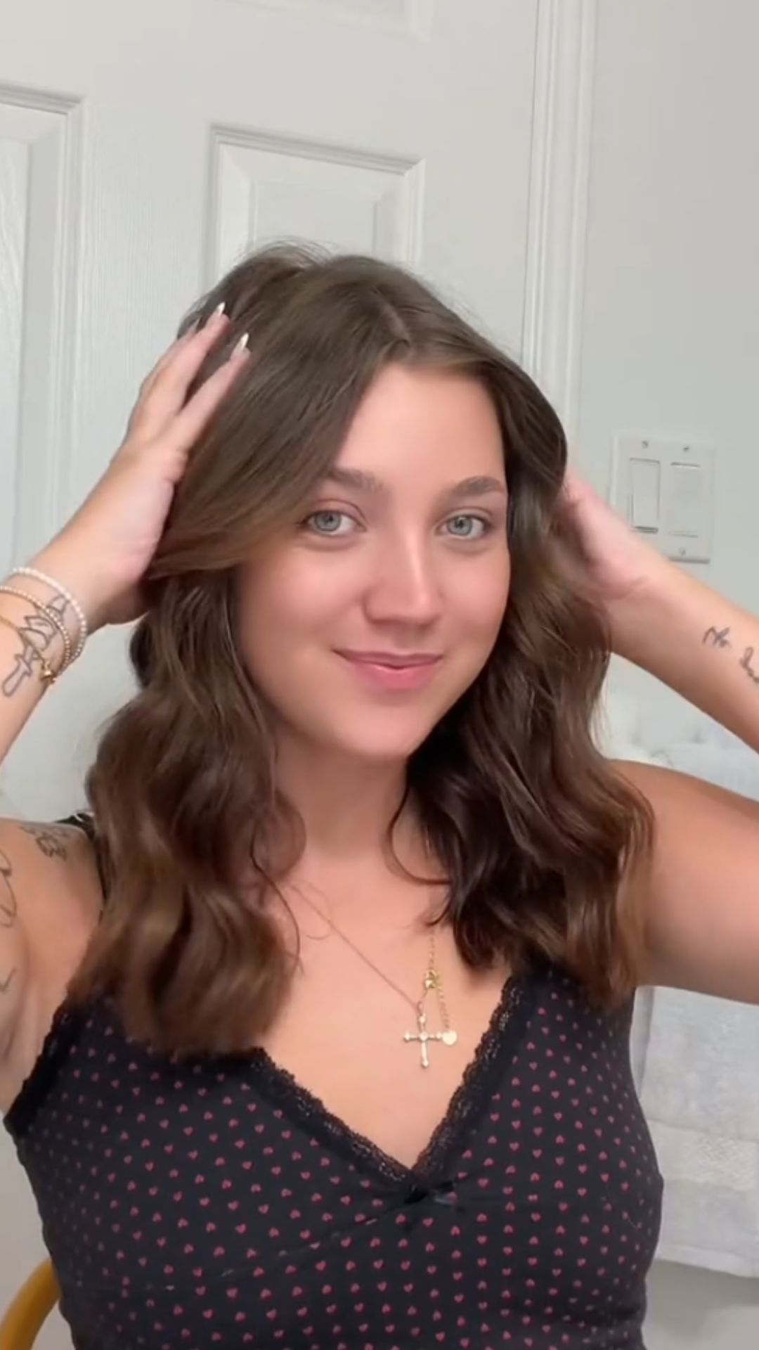 My Go-To Light Curls Hairstyle for Short Hair