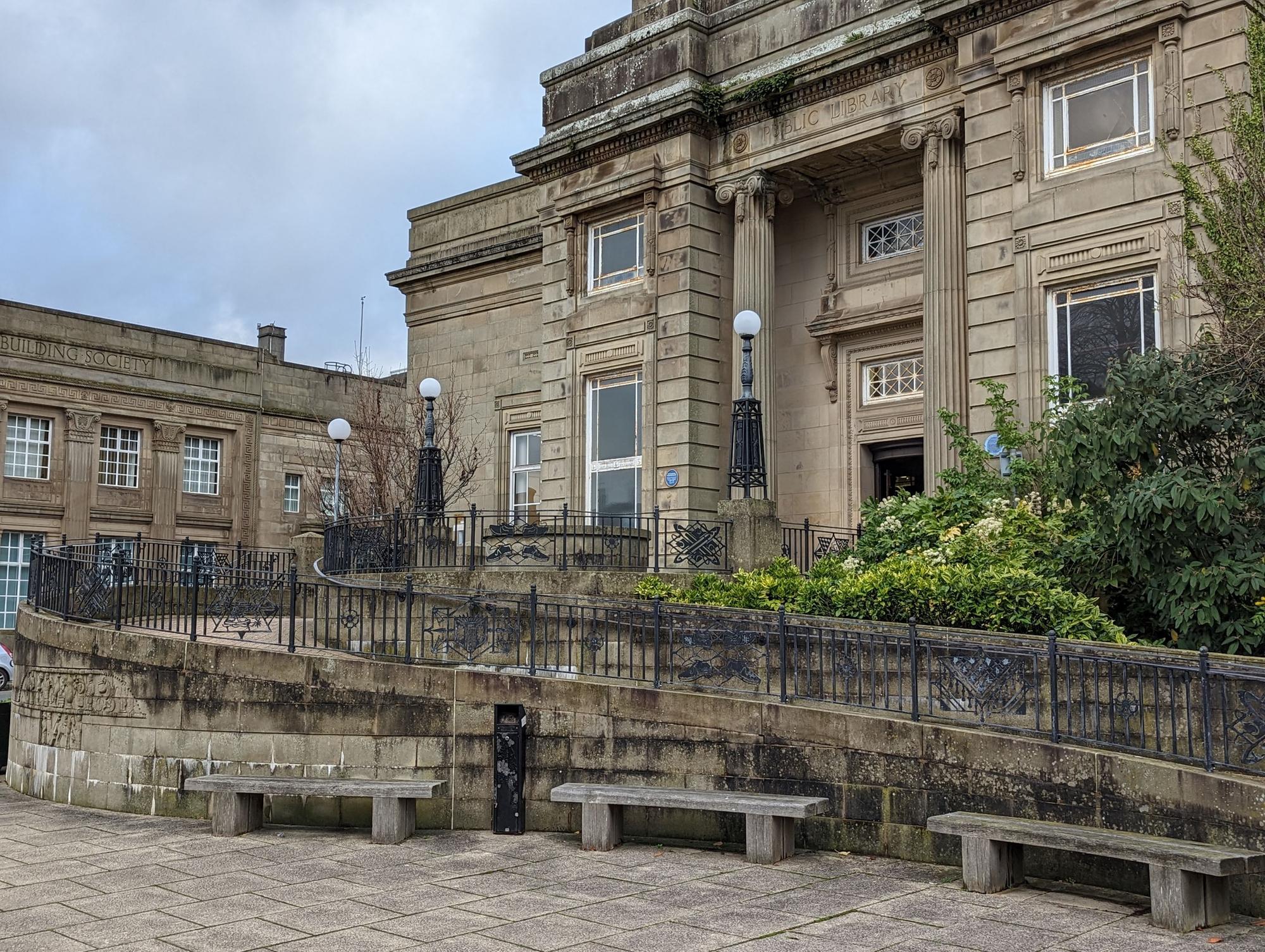 Free summer family and adult workshops at Burnley Library