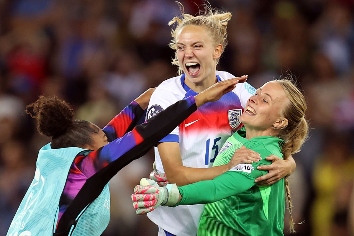 Hampton’s bloody nose and nine missed penalties: How ridiculous England ...