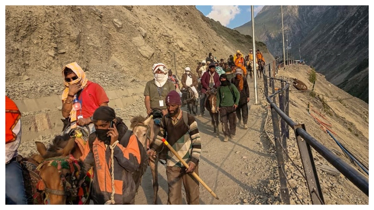 Amarnath Yatra Resumes As 7,900 Pilgrims Head To Kashmir After Rain Delay