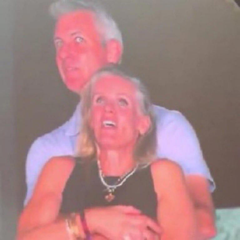 Coldplay Exposed Married CEO's Affair With HR Head Amid Live Concert; His Wife Drops Surname