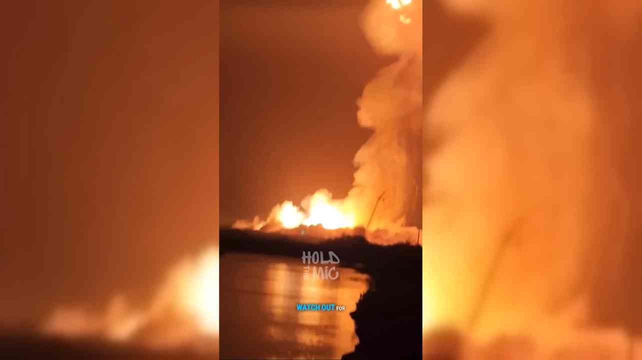 Impresionantes imágenes muestran Starbase bajo llamas: explosión ...