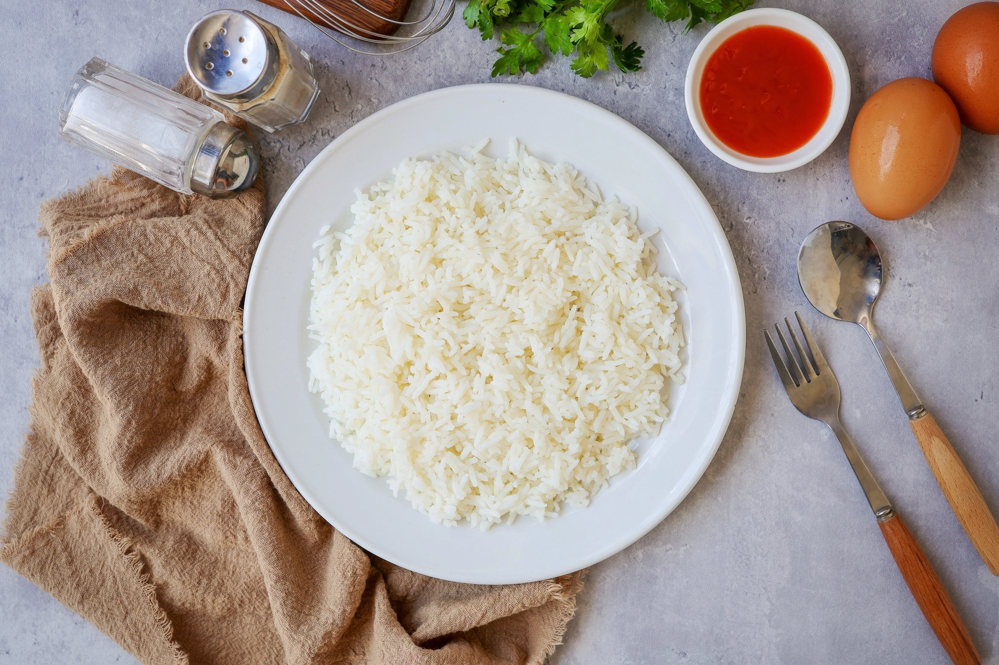 Oui, vous pouvez rendre le riz blanc plus sain : voici la méthode à ...
