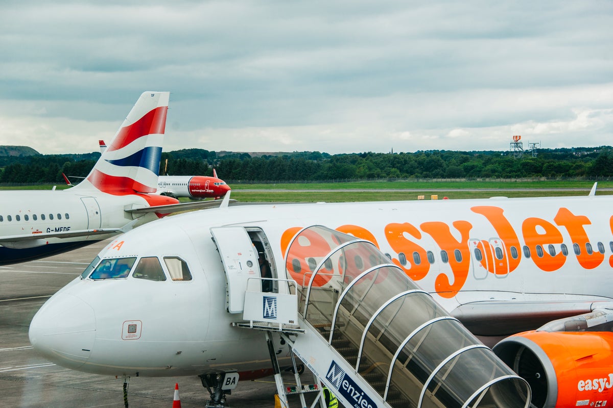Two London Gatwick flights encounter mid-air emergencies within minutes ...