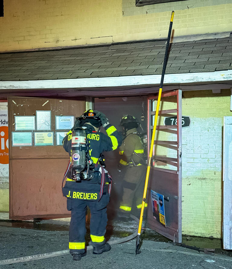 No one injured in fire at Orangeburg grocery store