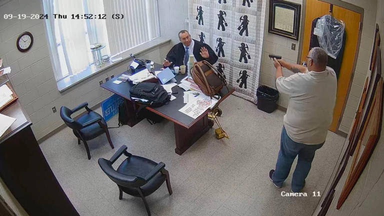 Watch: New footage shows moments before former KY sheriff shoots judge