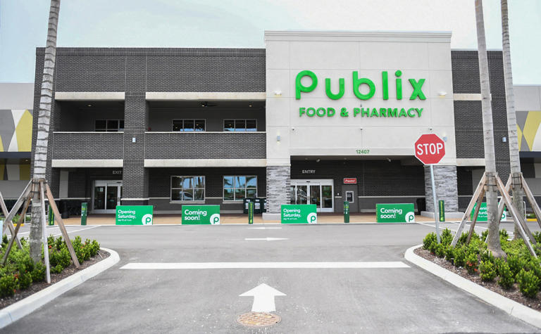 Sneak peek: New two-story Publix in Florida has ramen, poke bowls and ...