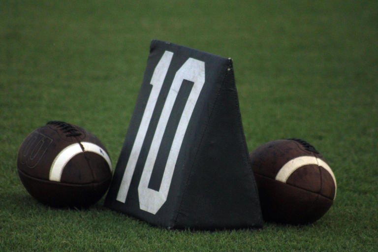 Former Jaguar takes over as Atlantic Coast football coach