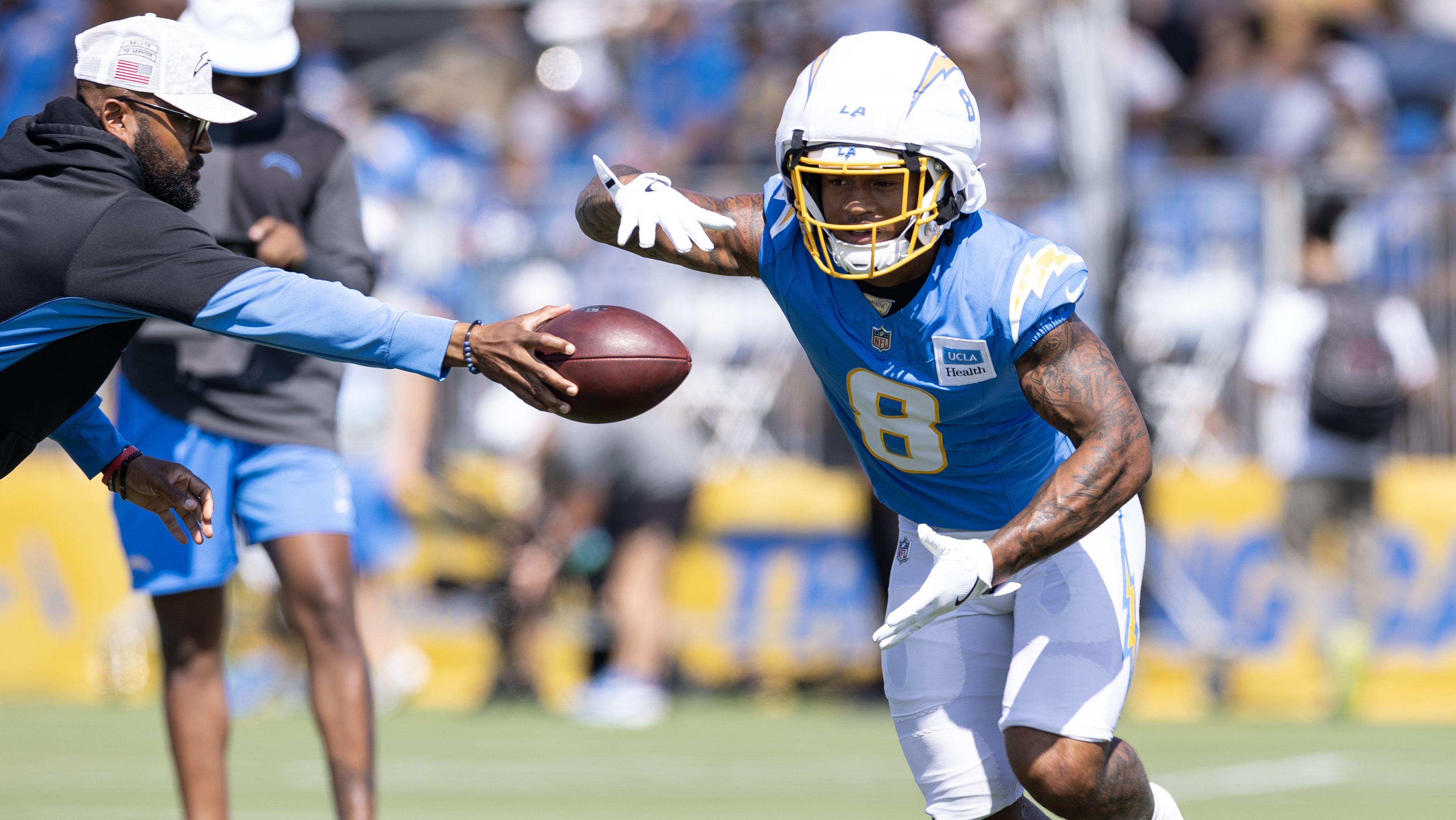 Chargers get major gameday news on Omarion Hampton ahead of Eagles matchup