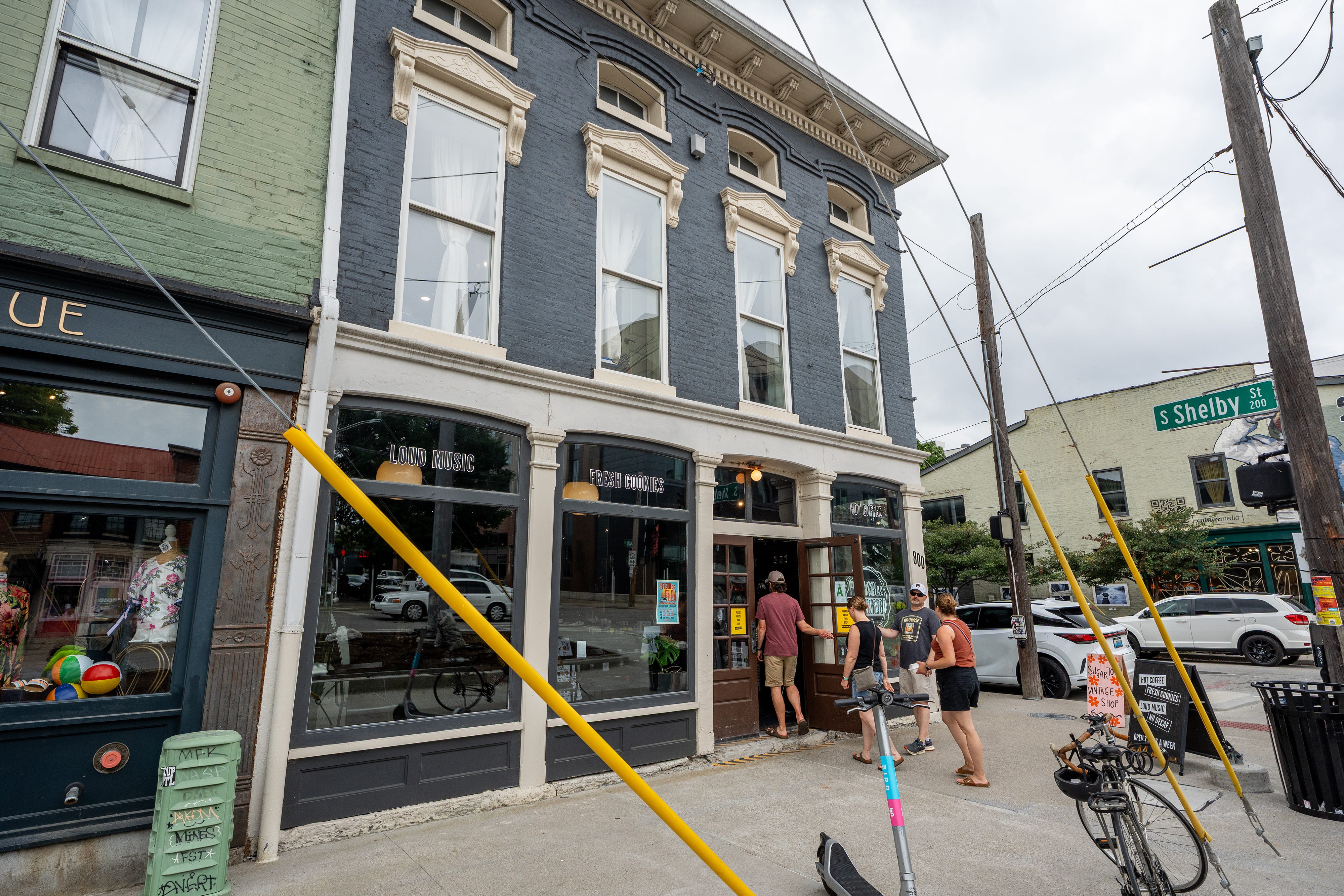 Louisville business owner facing backlash after employee memo posted online
