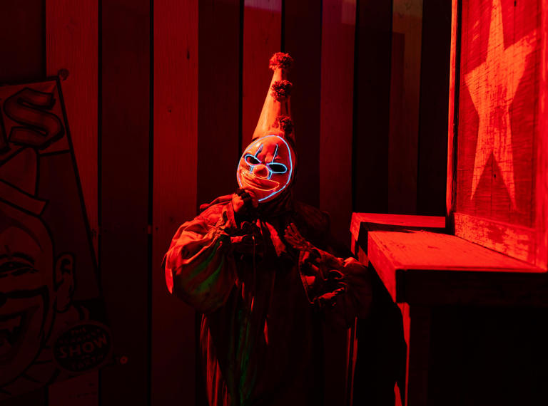 What it’s like to scare people for a living in Arizona’s haunted houses