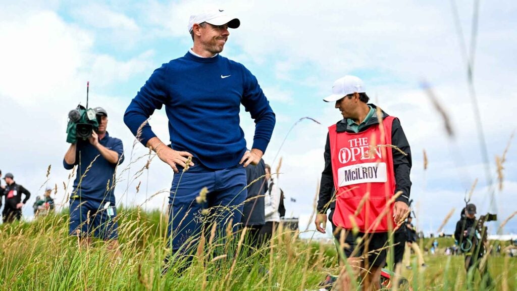 Rory McIlroy's savvy play kept him in the hunt while you were sleeping