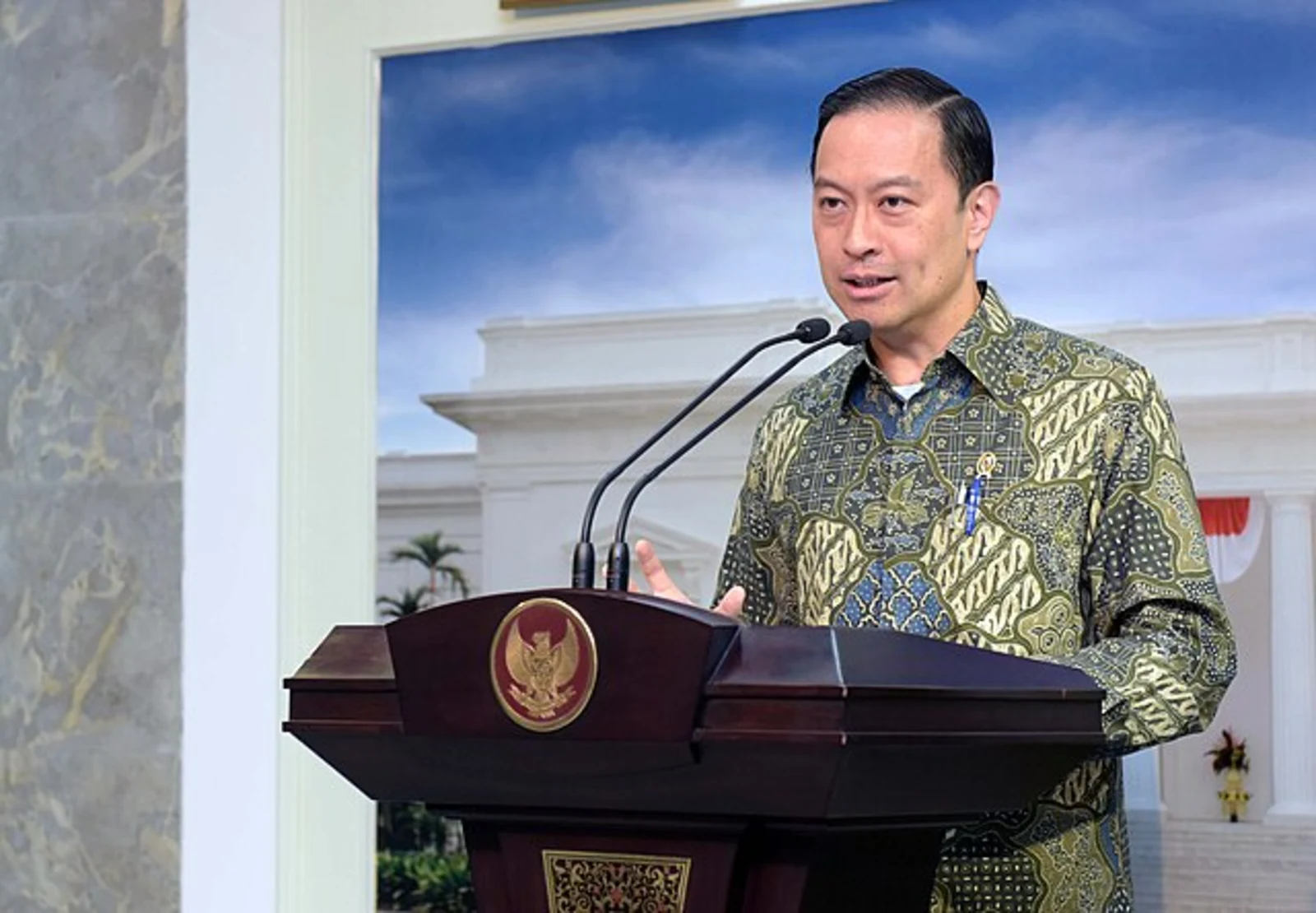 Indonesian Court Jails Former Trade Minister For 4 5 Years In Sugar