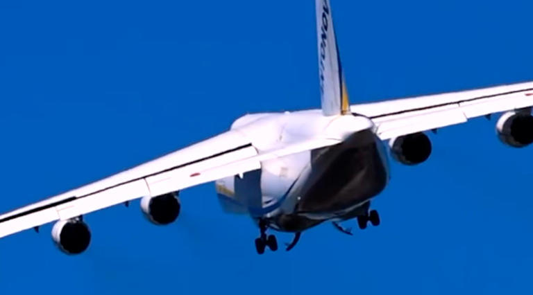 Video: Giant An-124-100 Cargo Aircraft Returns to the Skies After ...