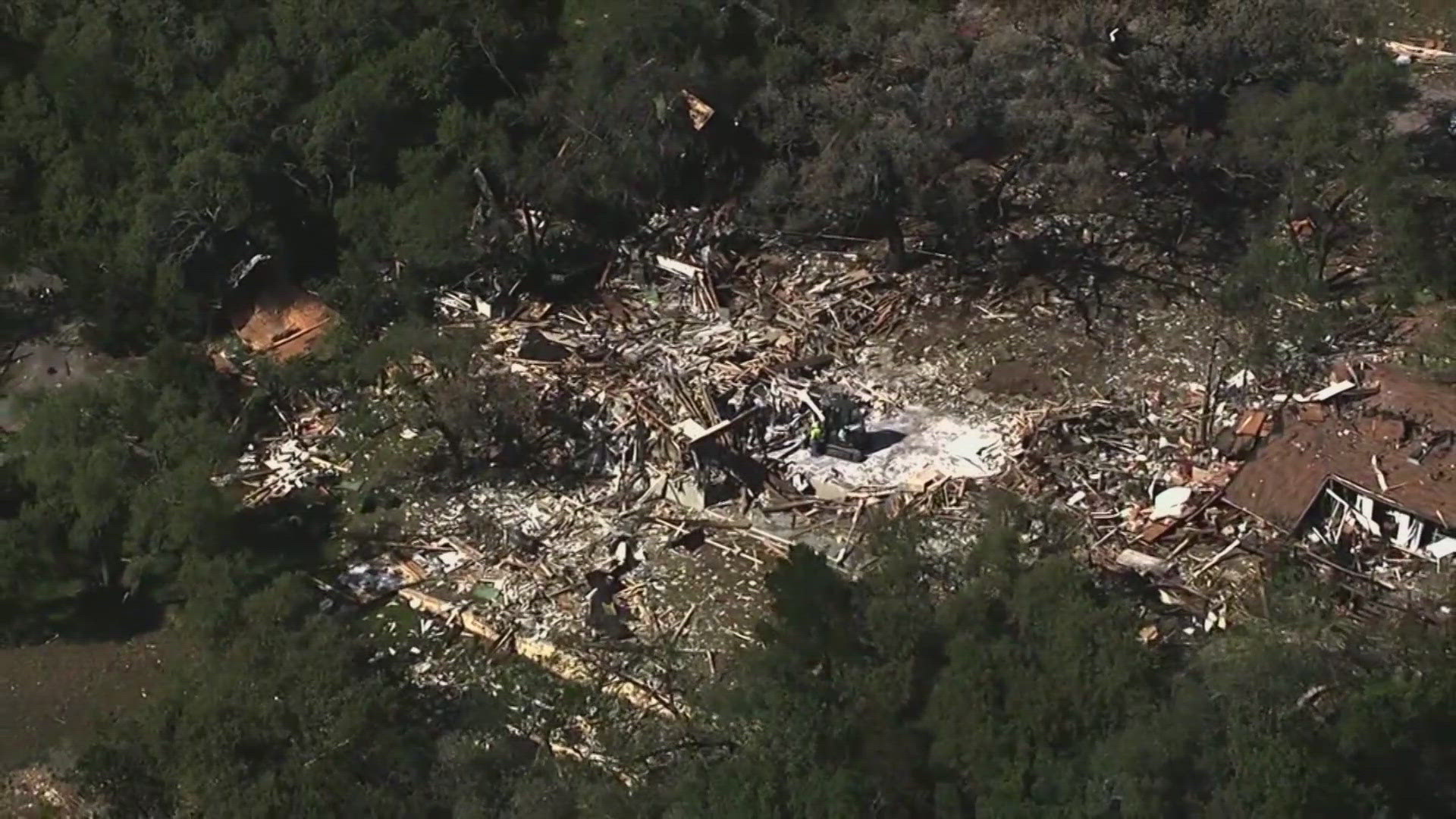 Neighbor files lawsuit after surviving northwest Austin home explosion