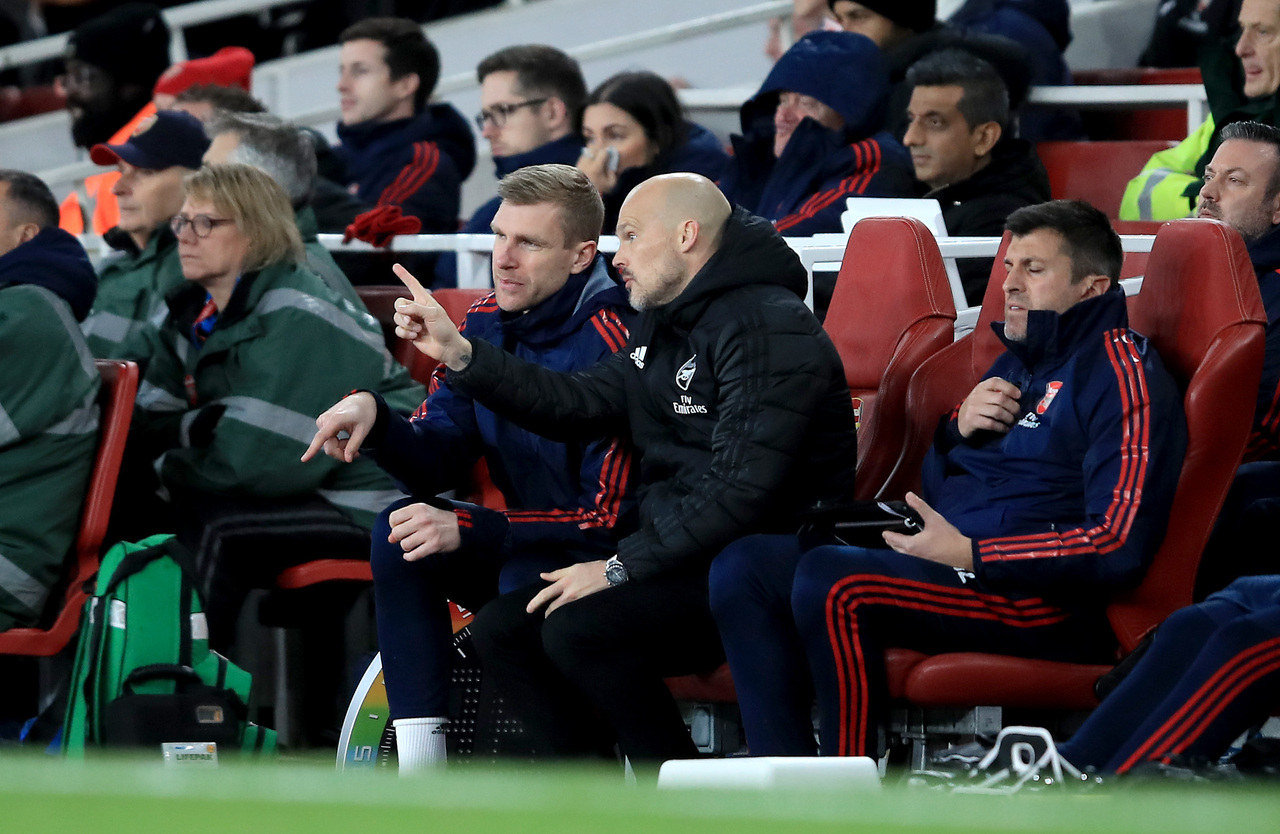 Mertesacker to step down as Arsenal academy boss