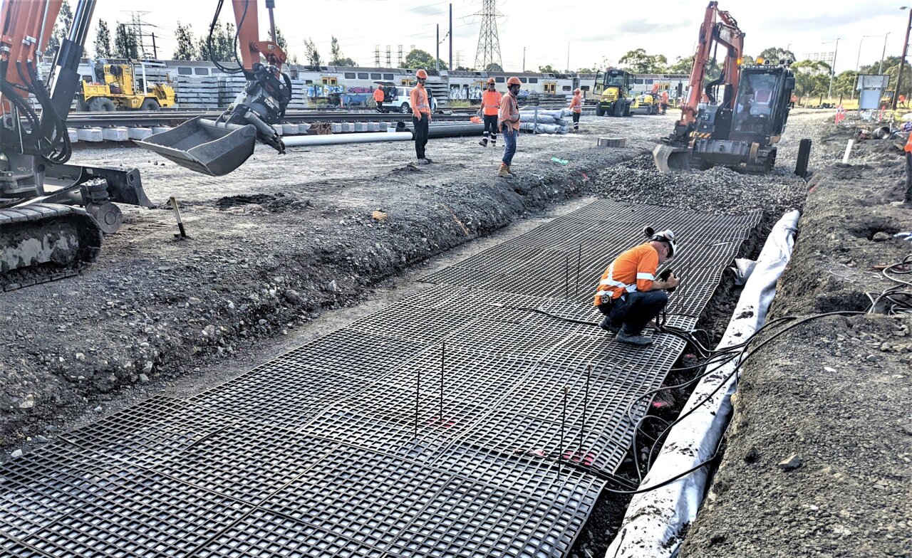 Railway tracks strengthened and waste reduced with recycled tire technology
