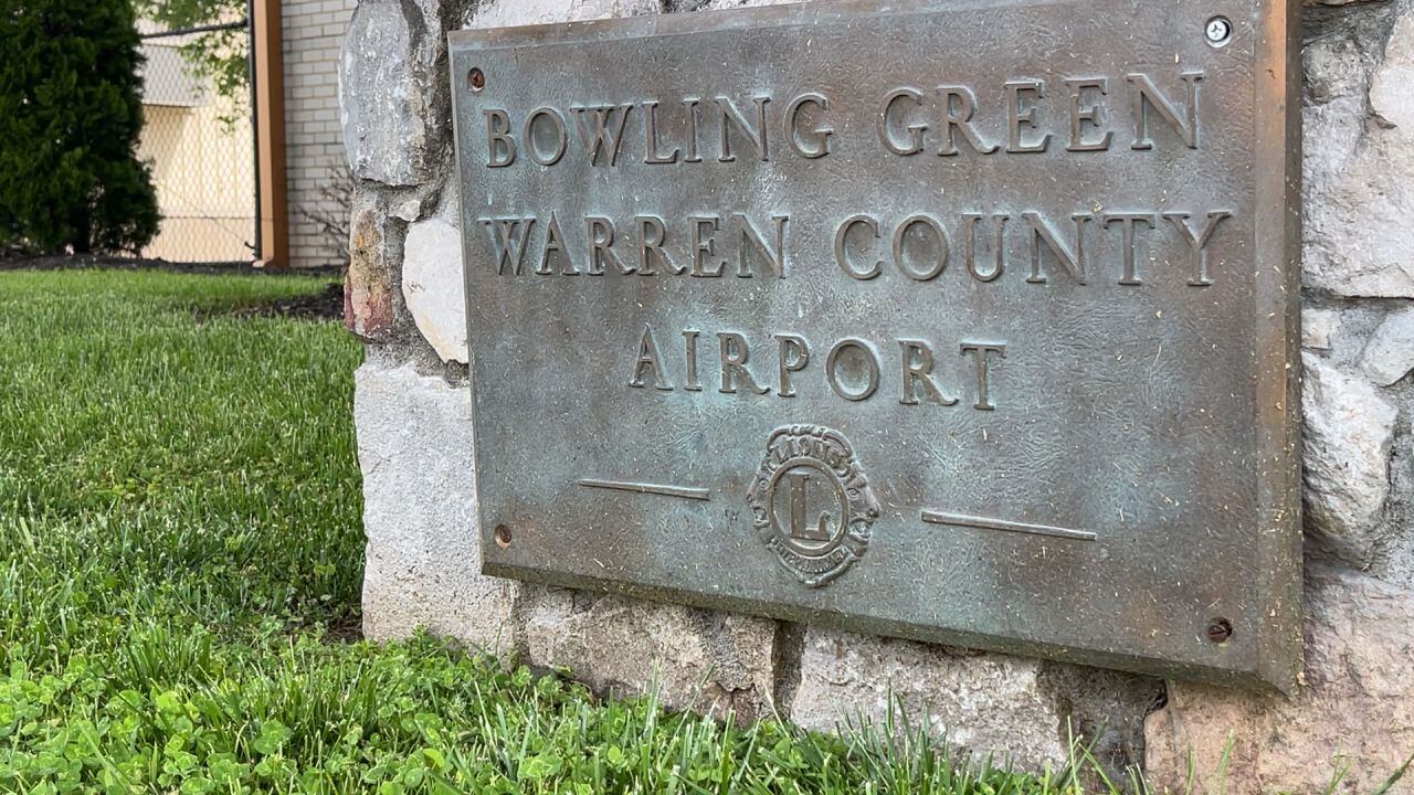 Minor plane crash reported at Warren County Regional Airport