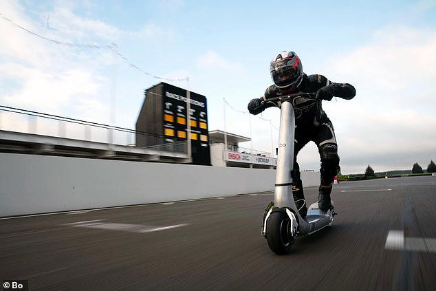 World's fastest electric scooter dubbed 'The Turbo' can reach top ...