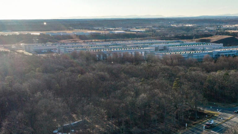 Mid-Atlantic electric grid PJM not ready for data center boom, experts warn