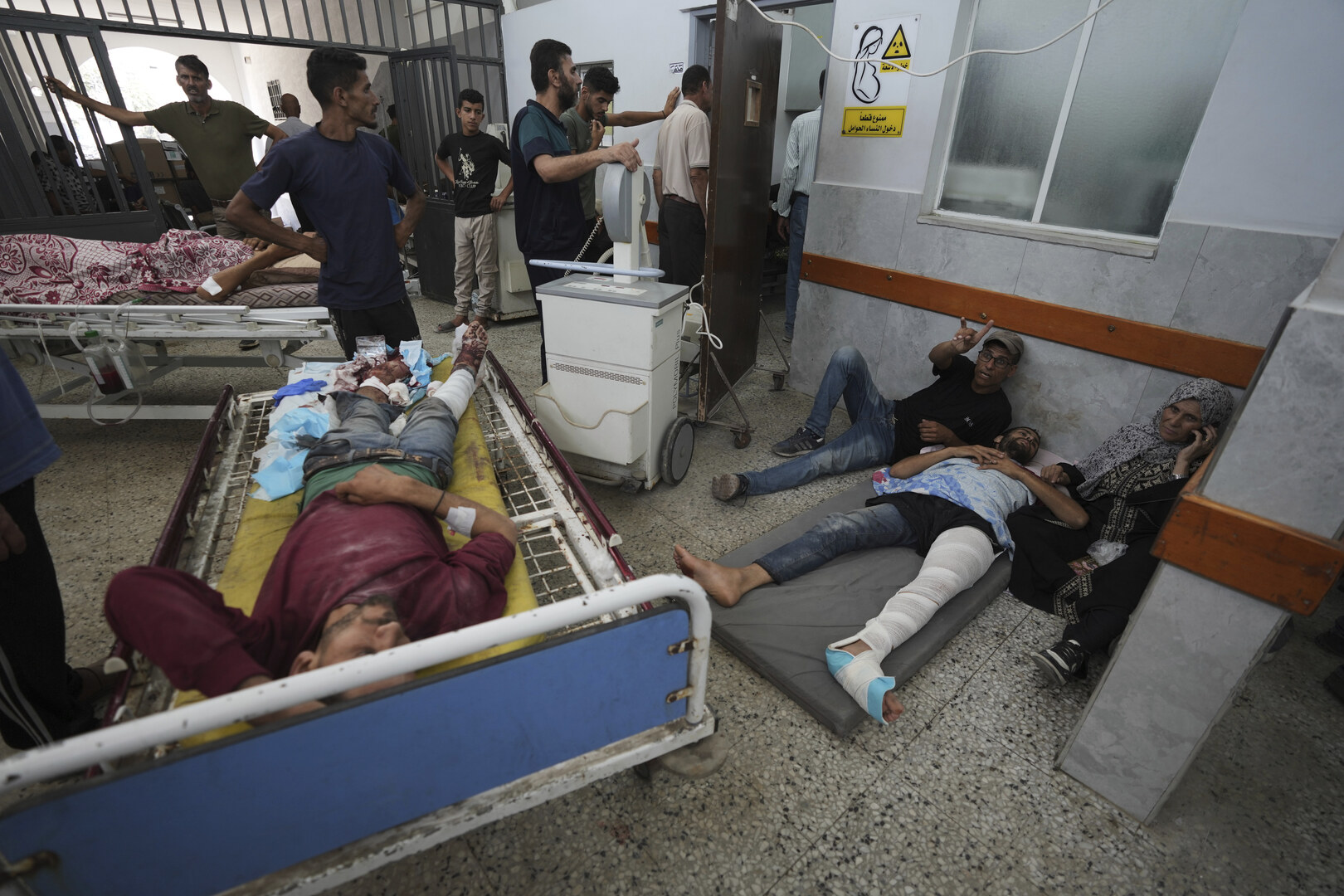 Gaza's collapsing healthcare system: Doctors make difficult decisions ...