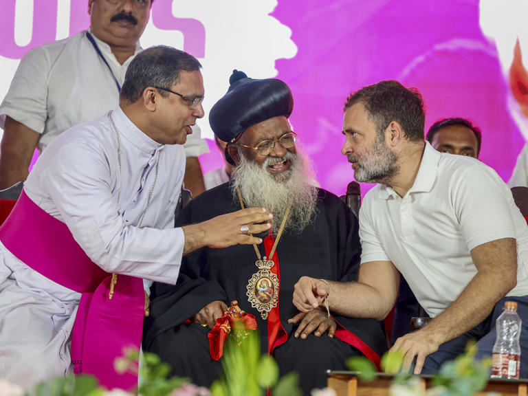 Oommen Chandy an expression of Kerala politics: Rahul Gandhi