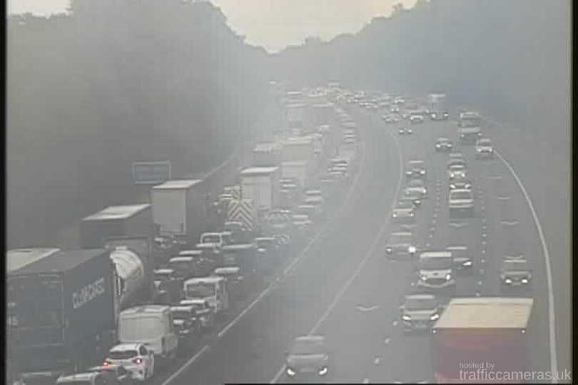 M4 diversion route in full as large fire breaks out