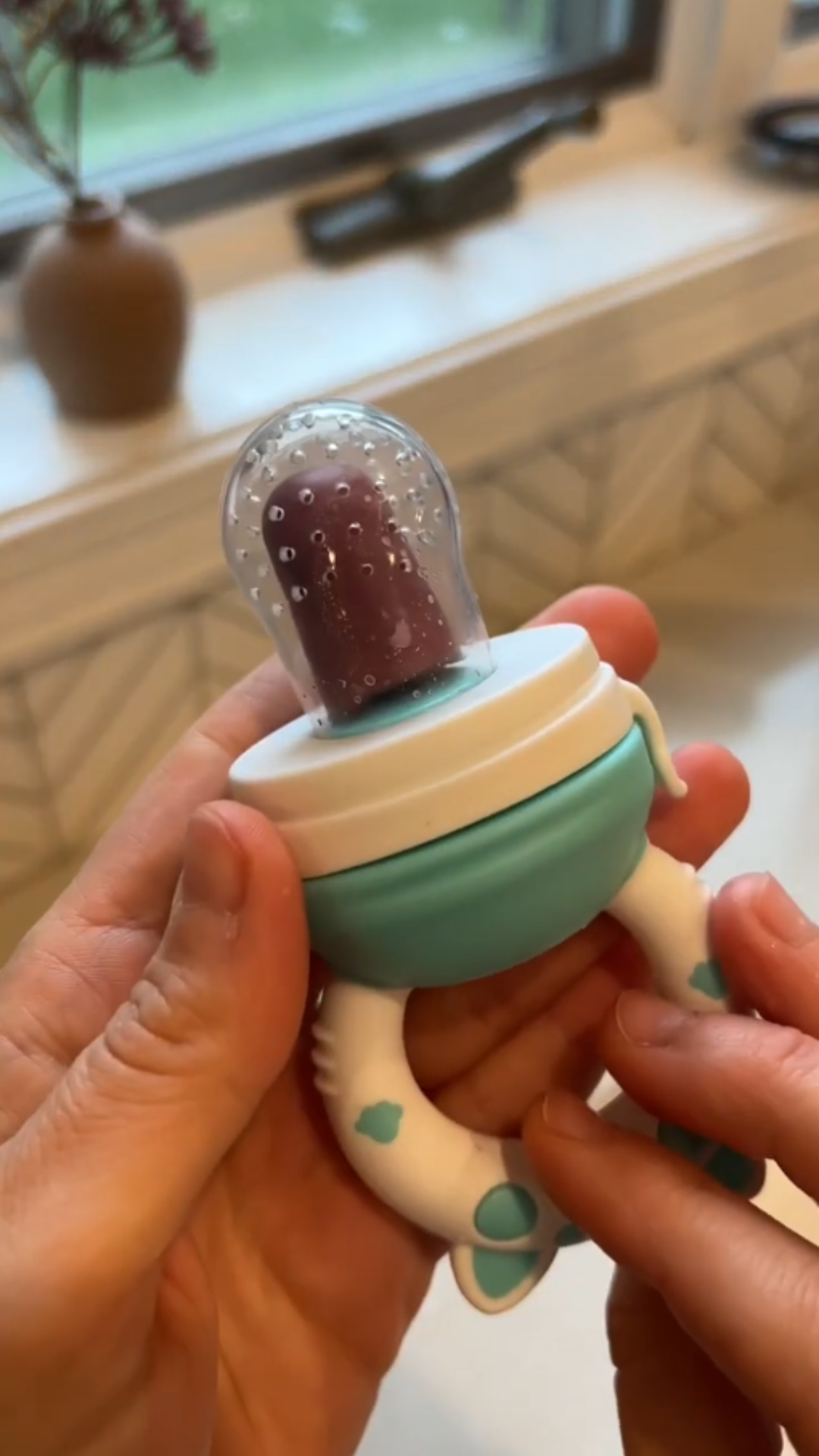 Sleepy Time Popsicles Get Kids to Sleep Through the Night