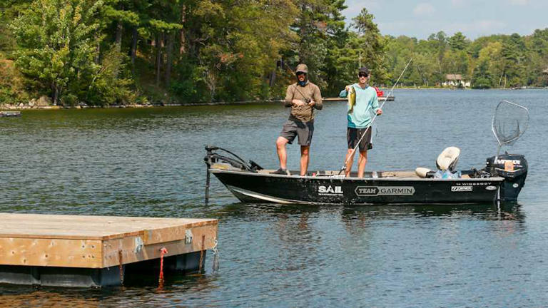 Dock Fishing for Largemouth Bass: Best Baits and Tactics to Catch ...