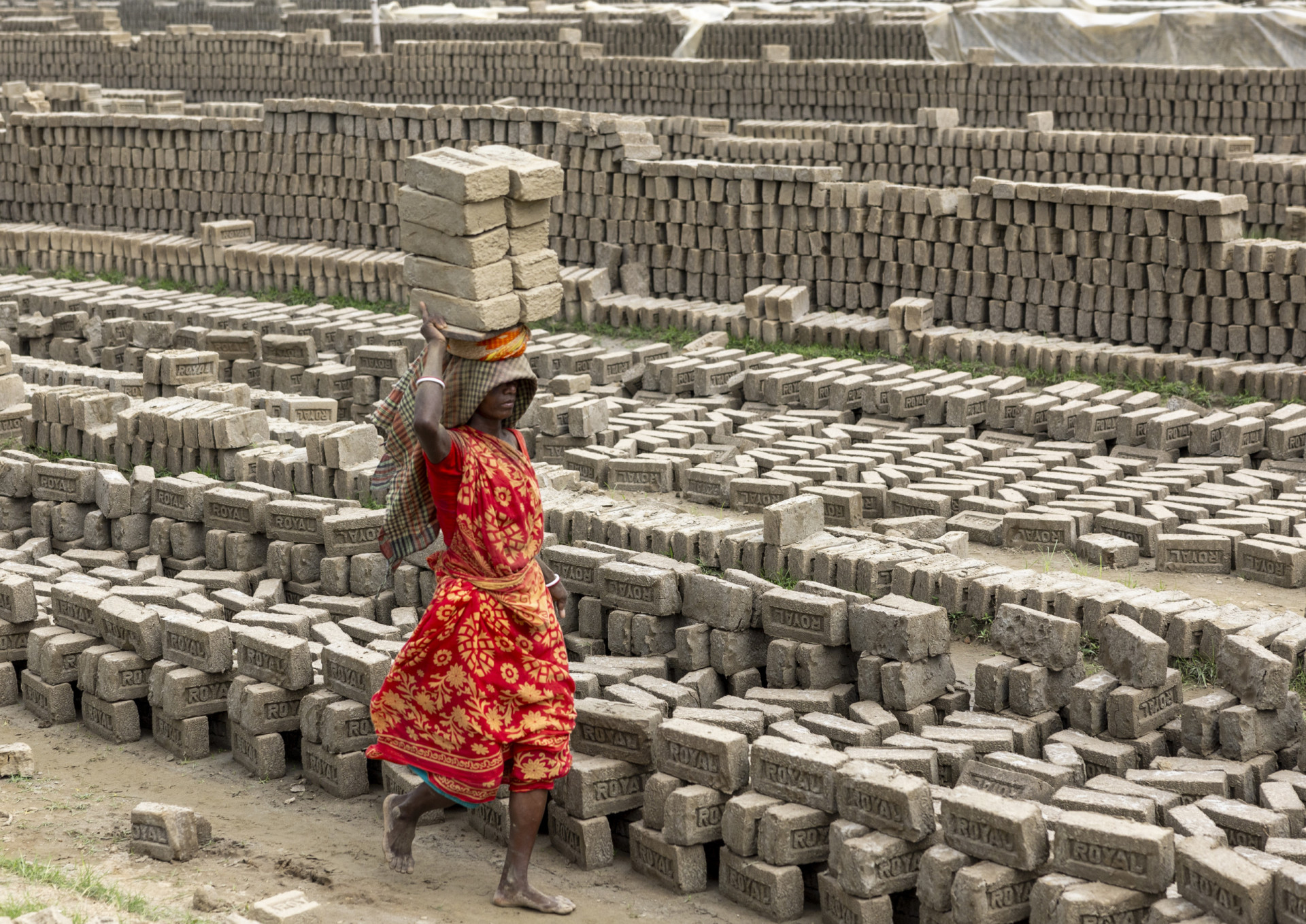 How to spot the signs of modern slavery