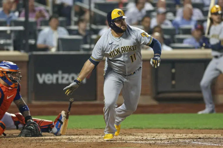 Milwaukee Brewers’ Former 30-HR Hitter Anticipates Return to Majors ...