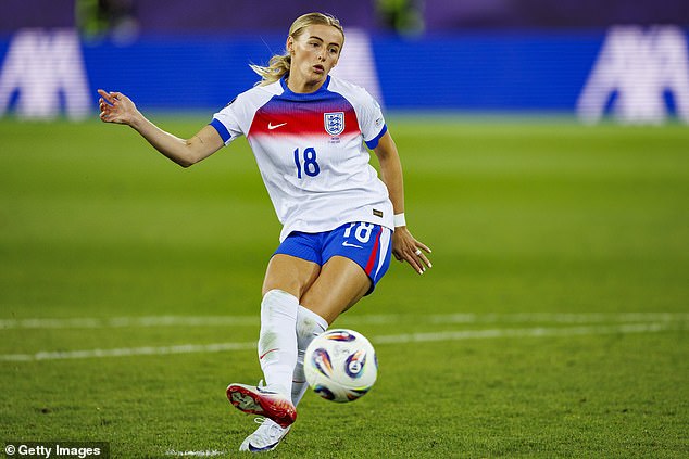 Revealed: Chloe Kelly's romantic gesture to husband... which proves ...