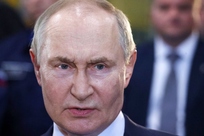 Russian military captain demands Putin use hypersonic nuclear missile ...