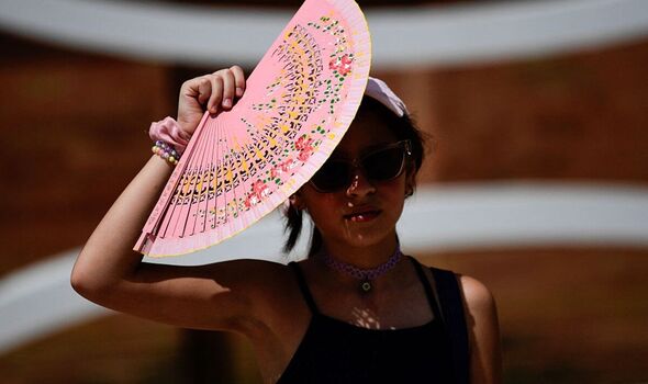 The 5 European countries under heatwave alert as 41C heat bomb furnaces ...