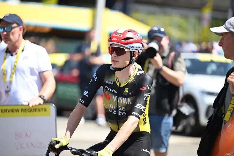 I Hit 60 Putts From 6ft Using Three Different Putting Grips... But ...