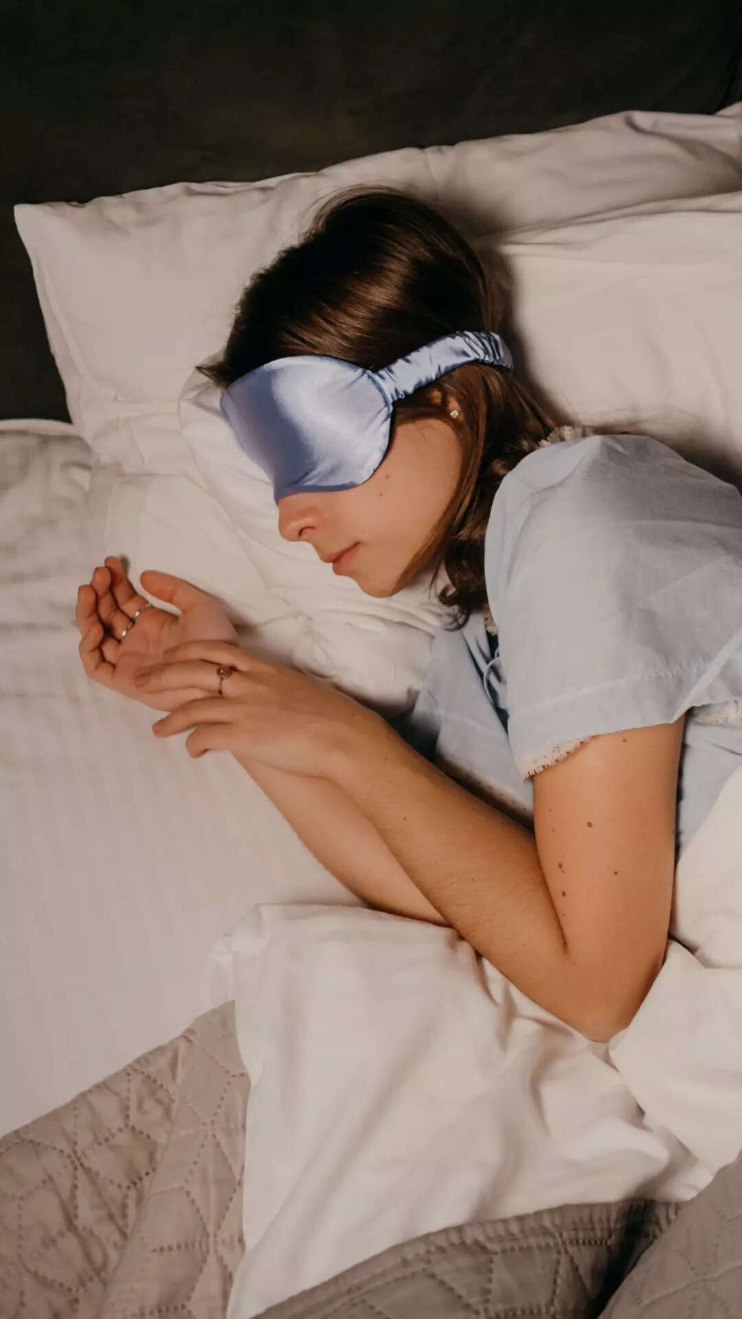 9 psychological hacks to beat overthinking before bed