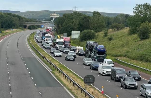 Lancashire Police issue update after two major crashes on M6 cause ...