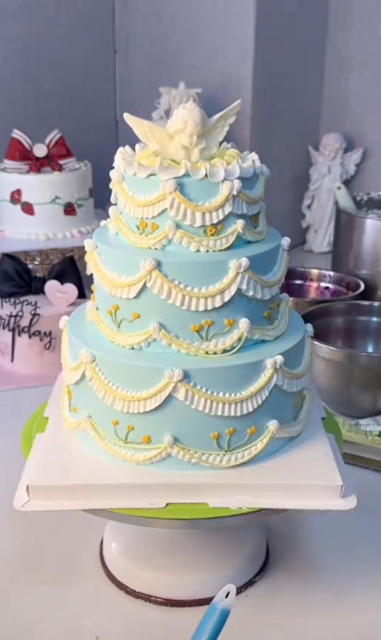 3-Layer Cake Decorating Guide