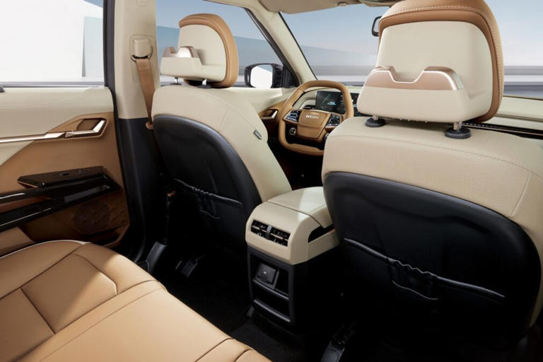 This Korean Hybrid SUV Offers Big Tech and Quiet Rides for a Small Price