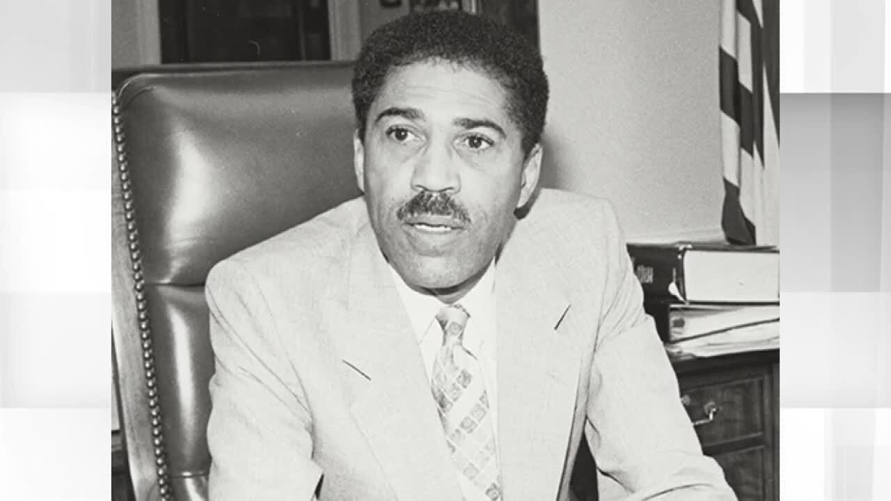 William Lacy Clay Sr. dies at 94