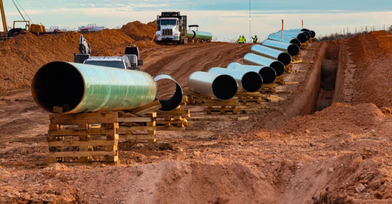 World’s longest heated oil pipeline hits 64.5% completion, earns ...