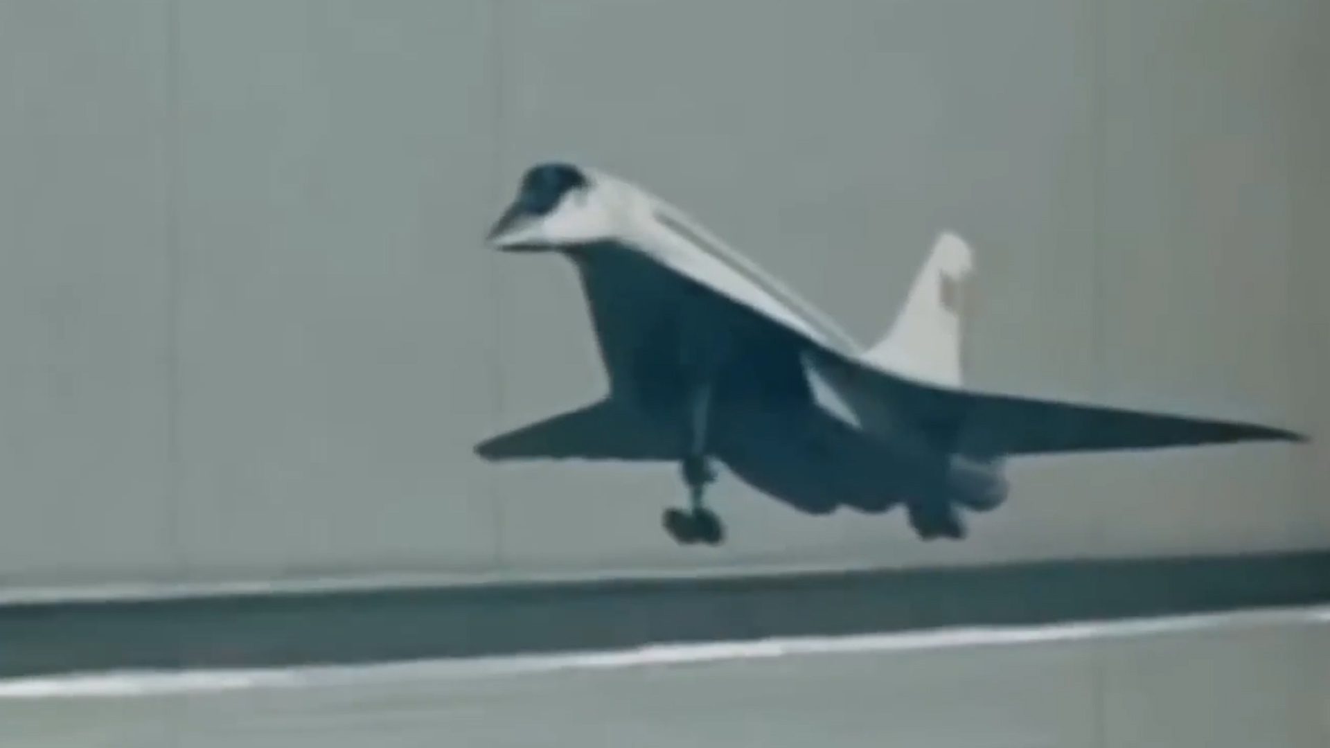 54,000 Pounds of Thrust and 250,000 Spectators: The Tu-144 That ...