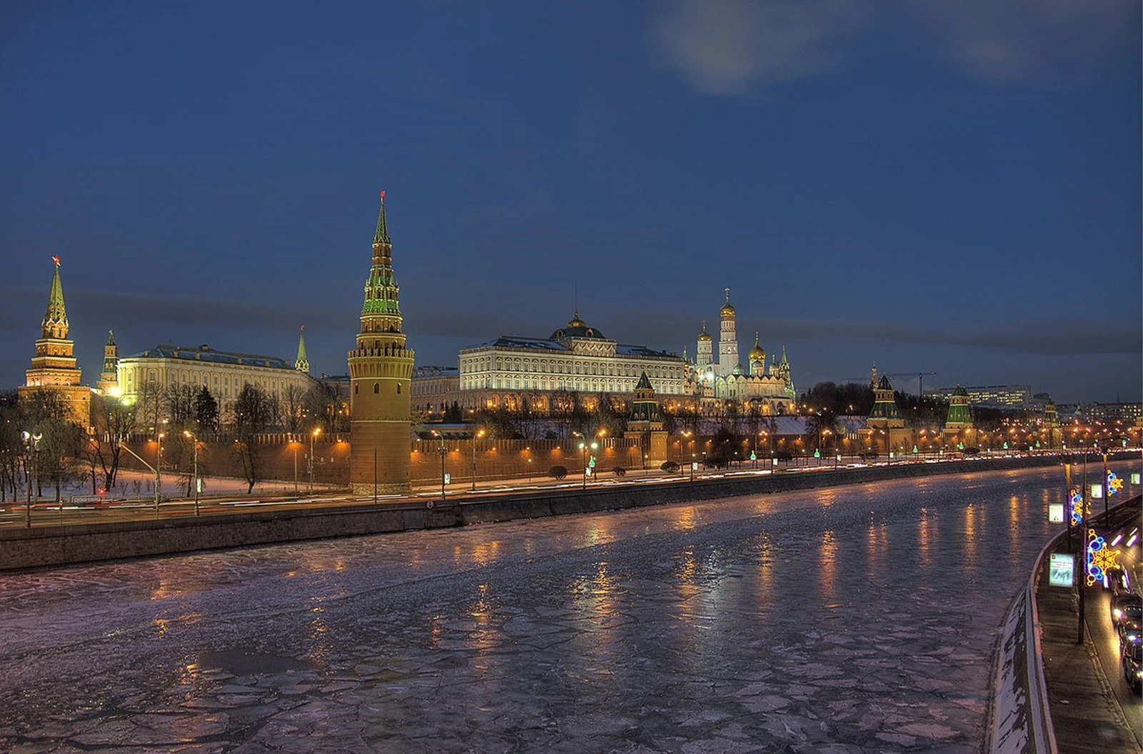 Russian lawmakers say ‘security threat’ WhatsApp should prepare exit