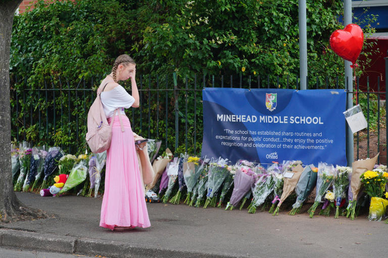 Minehead bus crash latest: Schoolboy, 10, killed after bus overturned ...
