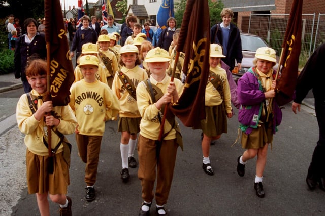 15 wonderful retro pictures of Preston Brownies enjoying their ...