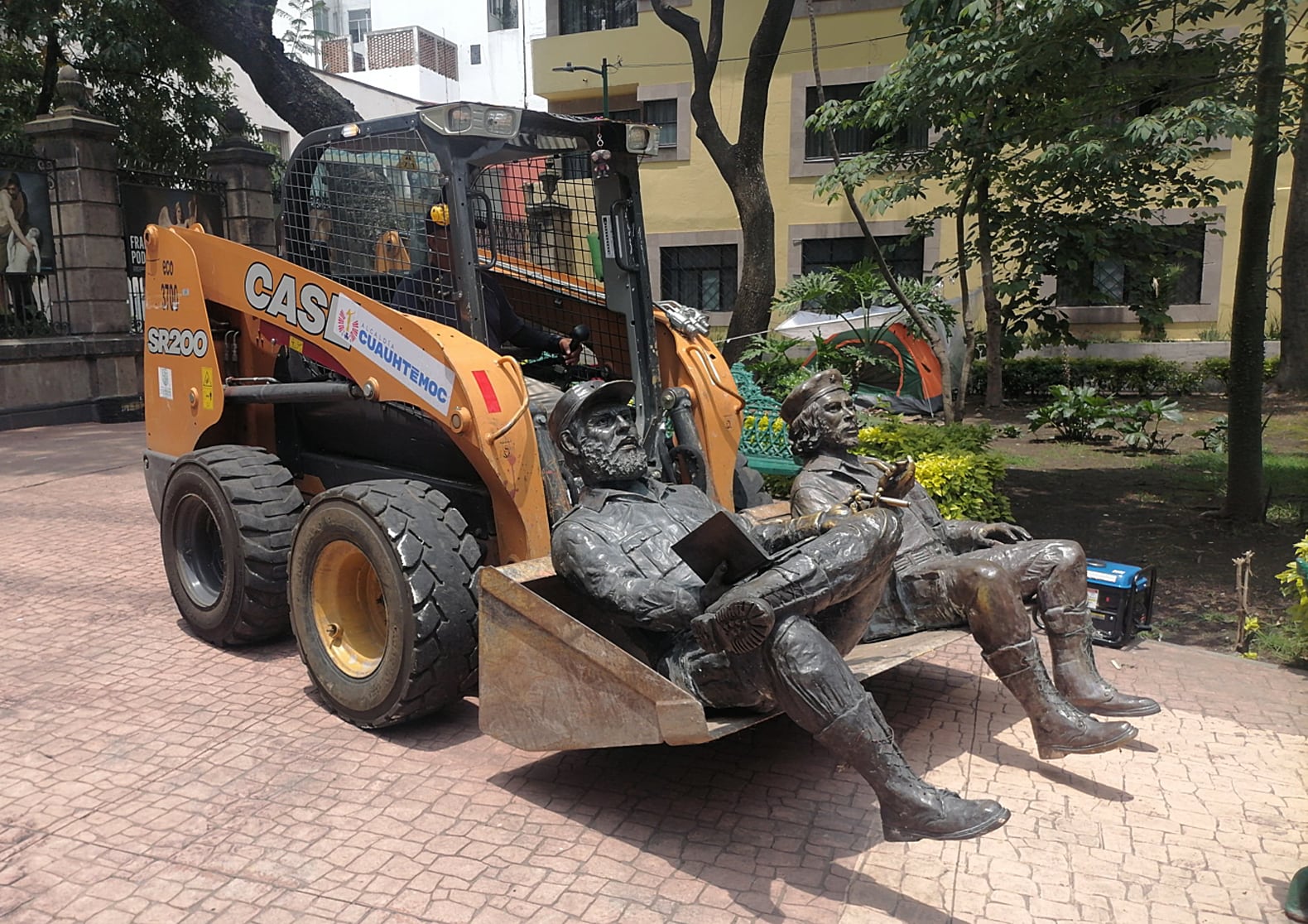 El Che, Fidel y Cristóbal Colón