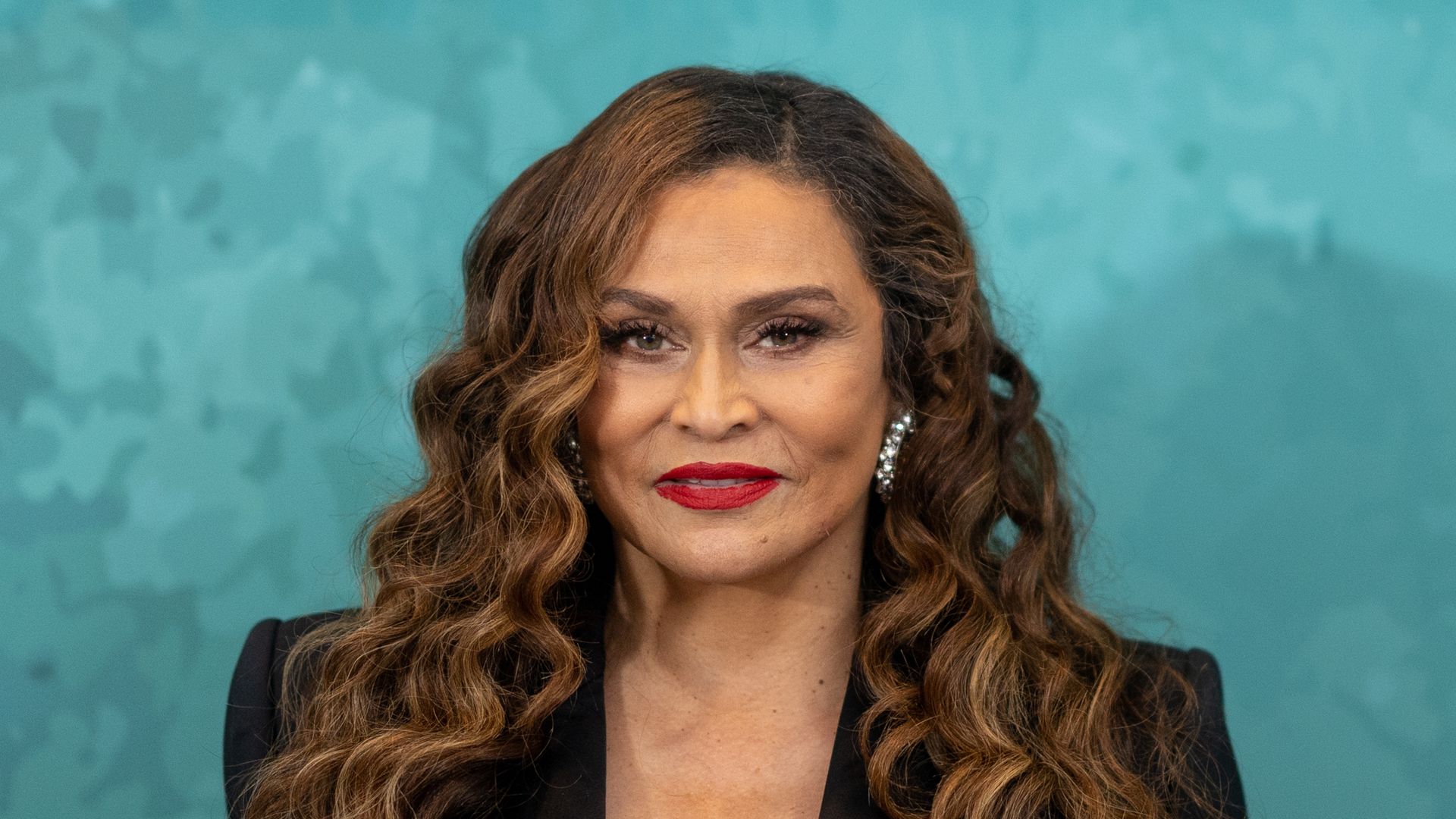 Tina Knowles enjoys the Cowboy Carter tour with this surprise celebrity ...