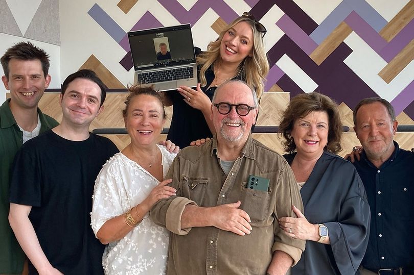 Two Doors Down Christmas special: What's it about, where to watch and ...