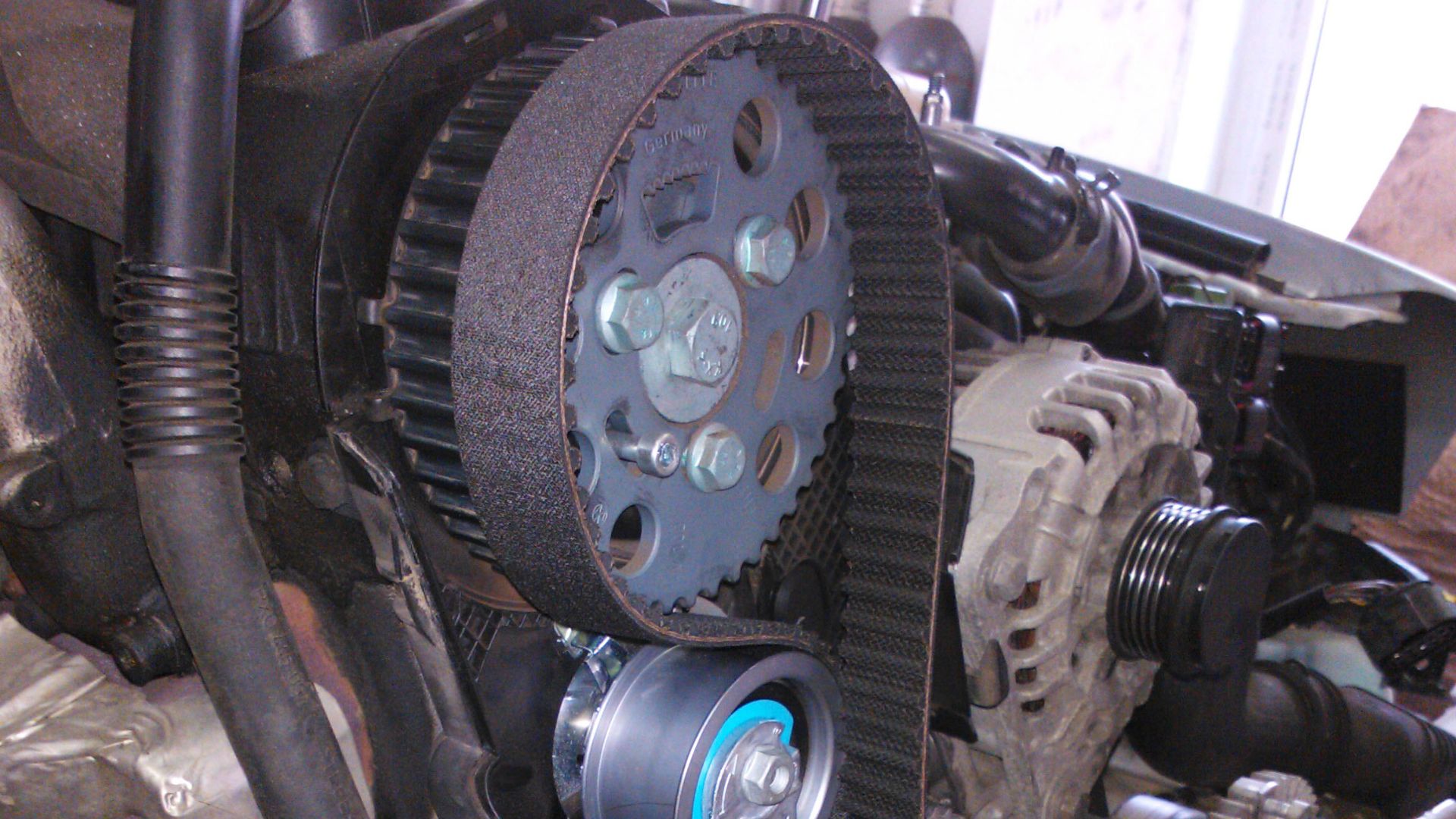 10 Car Parts You Should Never Replace Yourself & 10 You Absolutely Can